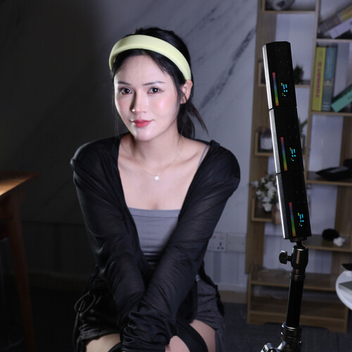 Ulanzi Compact Magnetic RGB LED Tube Light | Future Forward